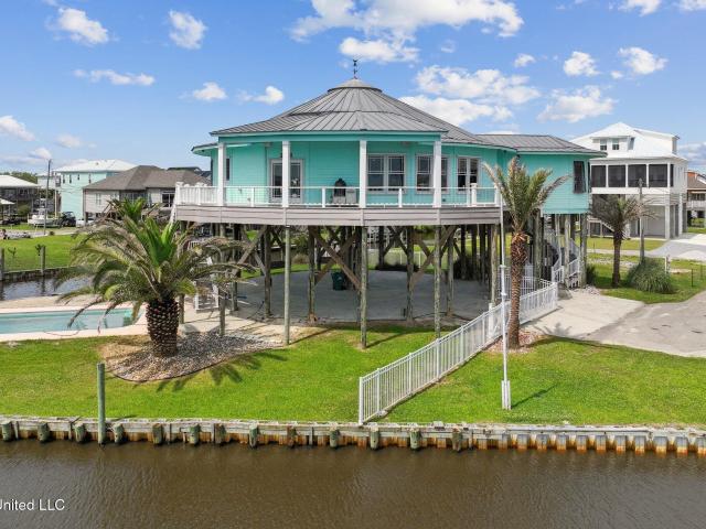141 Janelle Dr, Bay St. Louis, MS 39520 | MLS #4131