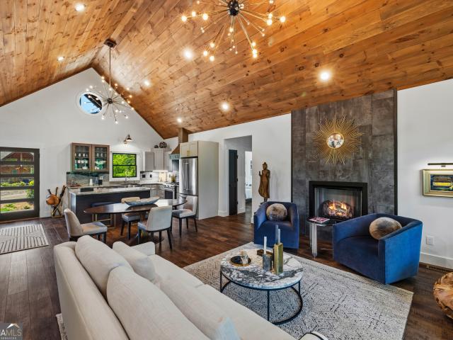 141 Long View Lane