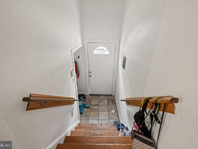141 Laureba Avenue