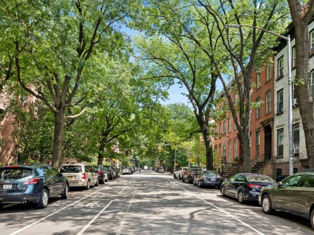 141 Lafayette Avenue, Brooklyn, NY
