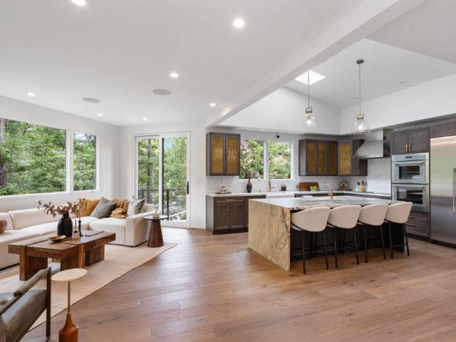 141 Lake Road