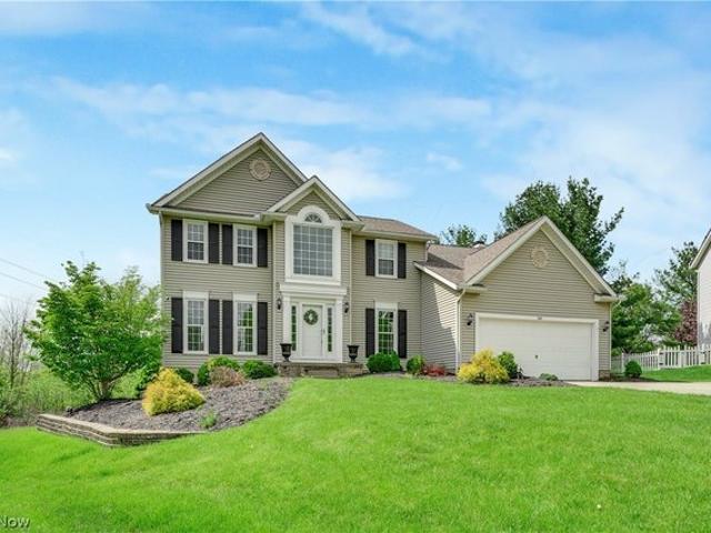 141 McCleary Ct, Sagamore Hills, OH 44067