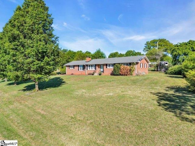 141 McJunkin Dr, Pickens, SC 29671