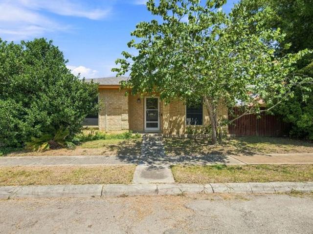 141 Meadowland, Universal City, TX 78148
