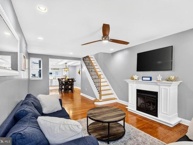 141 Mifflin St, Philadelphia, PA 19148