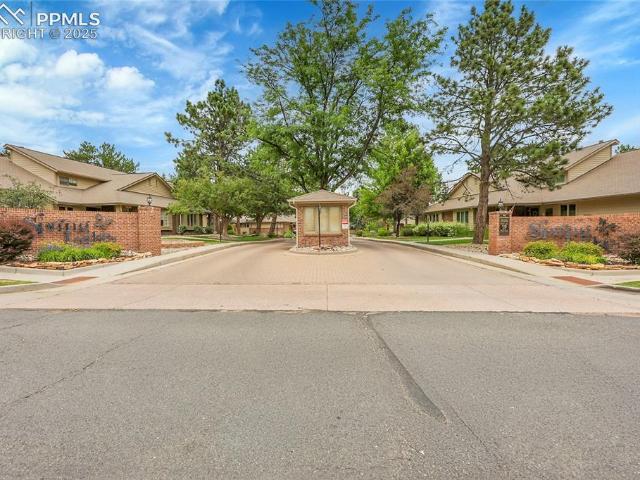 141 Miramar Dr, Colorado Springs, CO 80906 | MLS #2631