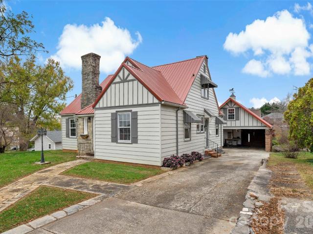 141 N Madison Street