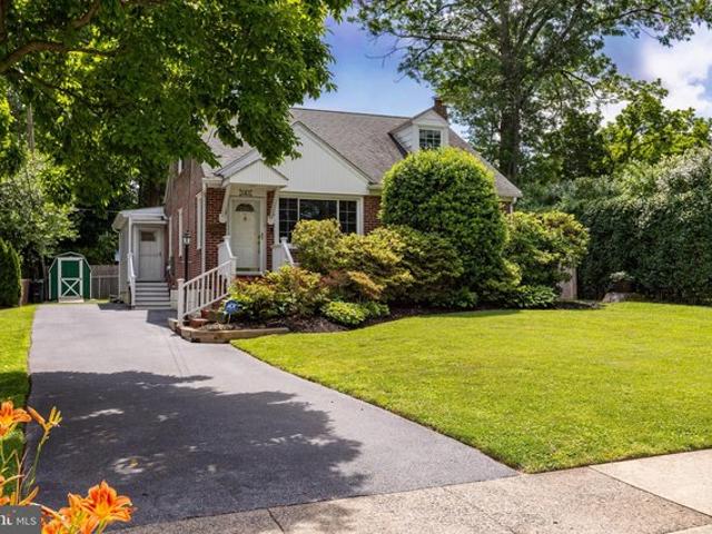 141 N Norwinden Dr, Springfield, PA 19064