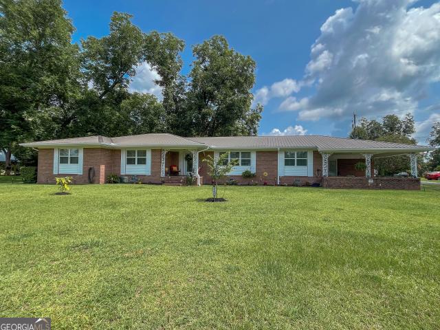 141 N Railroad Avenue