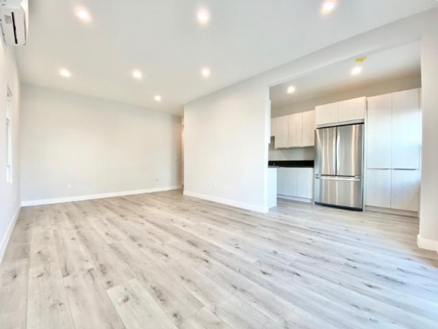141 N. Swall Drive