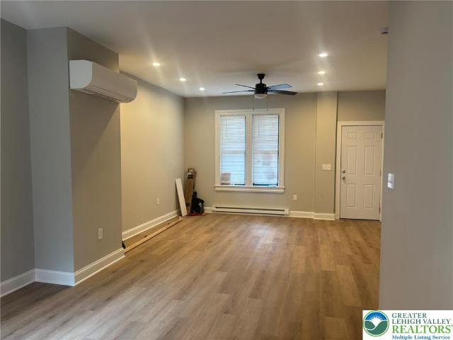 141 S 6th Street