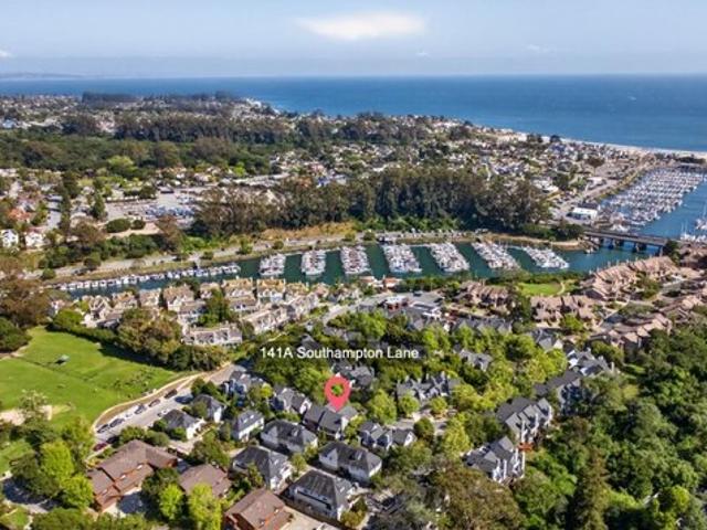141 Southampton Ln Unit A, Santa Cruz, CA 95062