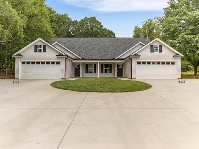 141 Sandifer Rd, Spartanburg, SC 29303