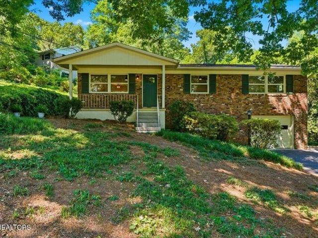 141 Sanwood Rd, Knoxville, TN 37923