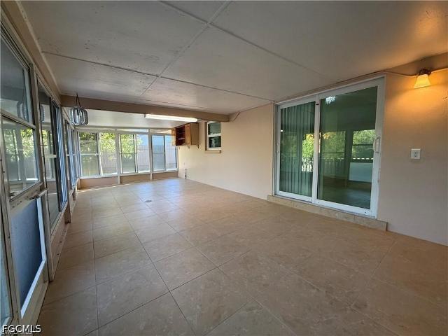 141 Schneider Dr, Fort Myers, FL 33905 | MLS #2026028