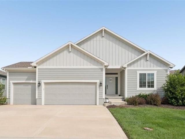 141 SE Griffin St, Blue Springs, MO 64064