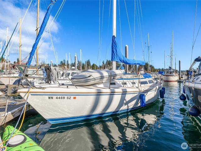 141 Parfitt Way SW, Unit C39, Bainbridge Island, WA 98110 | Compass