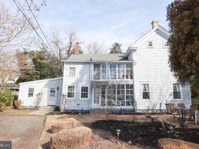 141 Pearl Ave