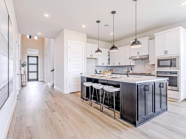 141 Peninsula Point Dr, Montgomery, TX 77356 | MLS #11224