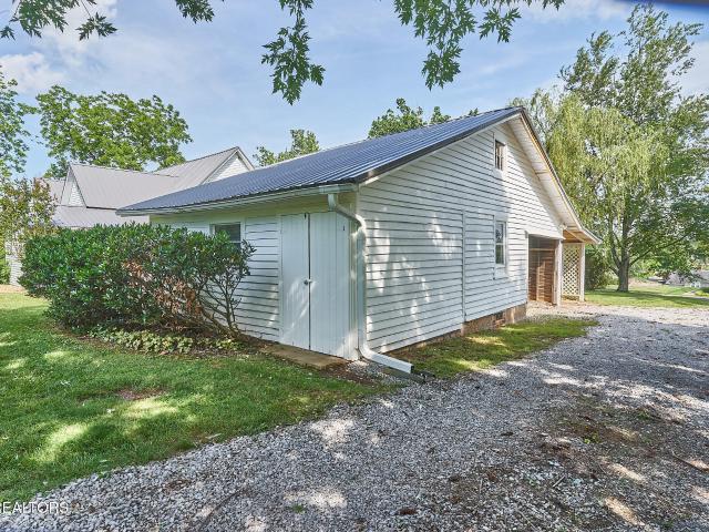 141 Pine St