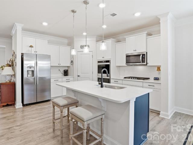 141 Rhuidean Court