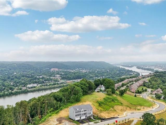 141 River Rdg Dr, Moon Township, PA 15108 | MLS #1746