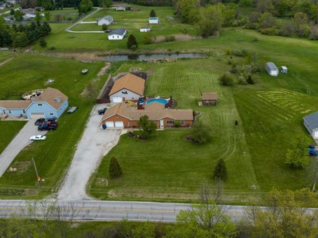 141 W 900 N, Chesterton, IN 46304