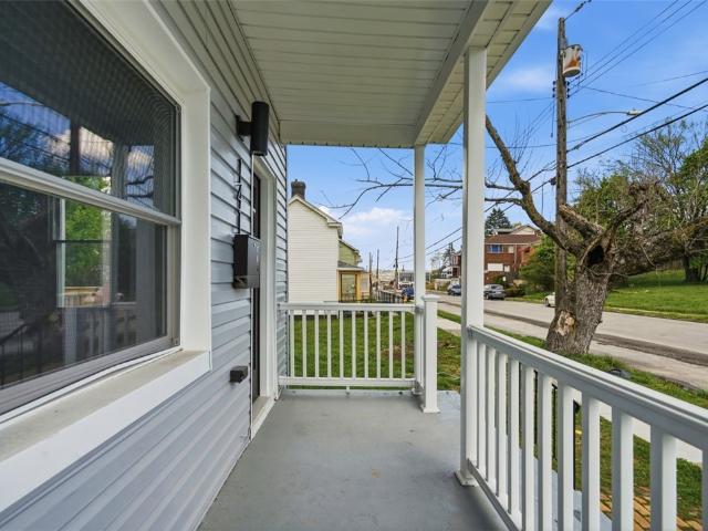 141 W 15th Avenue