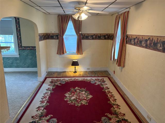 141 W 3RD Street