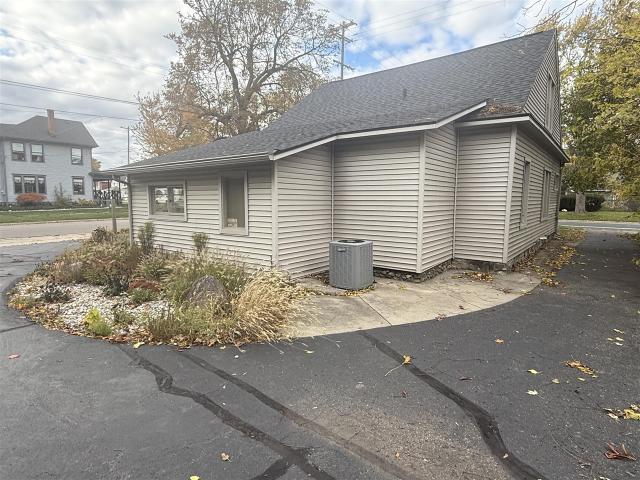 141 W Territorial Road