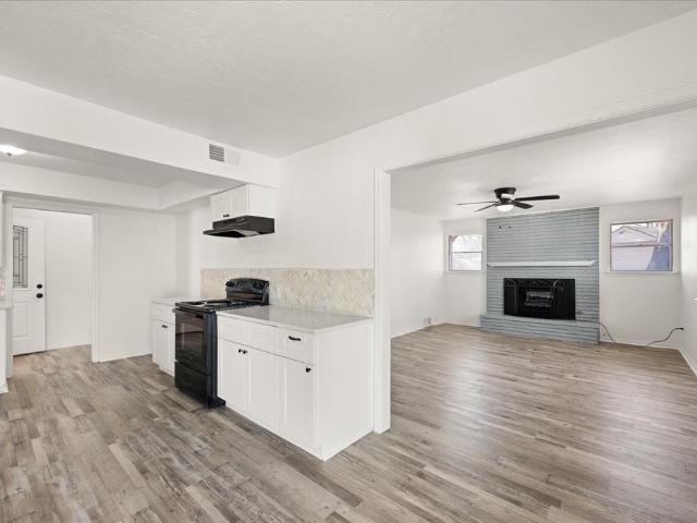 141 W Silver Meadow Drive