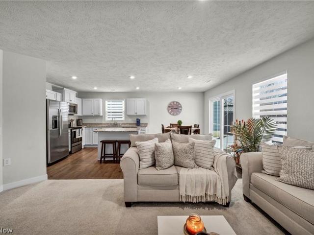 141 W Spring Drive