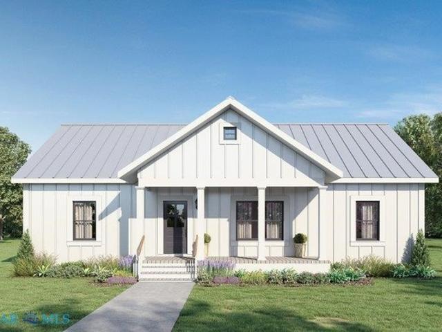 141 Virginia Ave, Topping, VA 23169