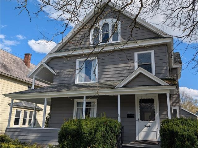 141 Tompkins Street