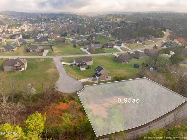 141 Tristan Ct, Lenoir City, TN 37772