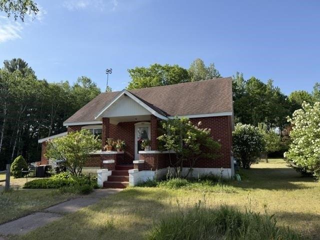 141 Van Buren Ave, Wausaukee, WI 54177