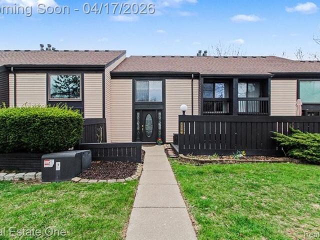 14243 Ziegler St, Taylor, MI 48180