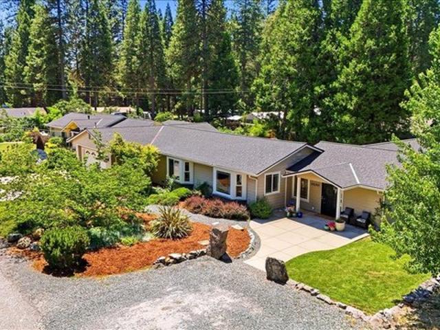 14240 Hollydale Rd, Grass Valley, CA 95945