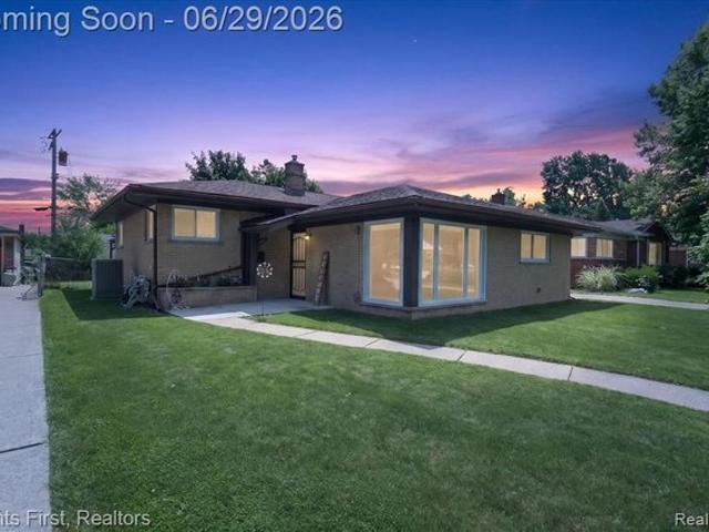 14242 Foch St, Livonia, MI 48154