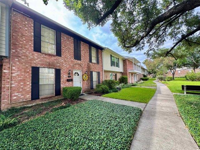 14245 Lost Meadow Ln, Houston, TX 77079