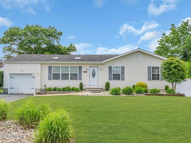 1424 Madison Ave, Toms River, NJ 08757