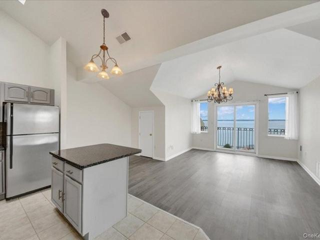 1424 Outlook Ave Apt 3, Bronx, NY 10465