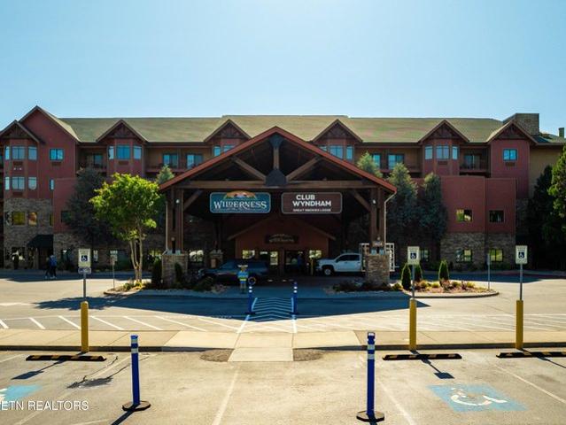 1424 Old Knoxville Hwy Units 13071,73,75, Sevierville, TN 37876