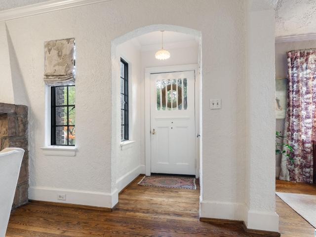 1424 Ardsley Place
