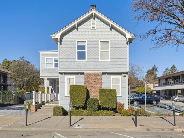 1424 Chapin Avenue