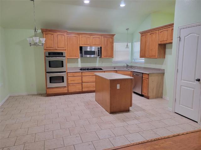 1424 Chapman Drive
