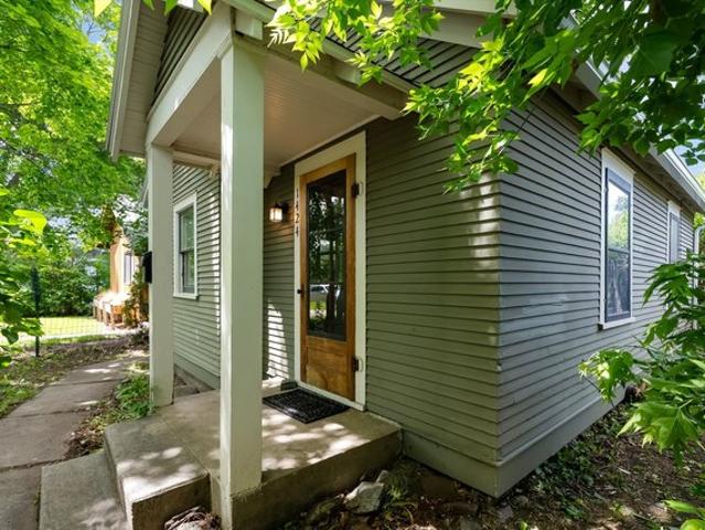1424 Defoe St, Missoula, MT 59802