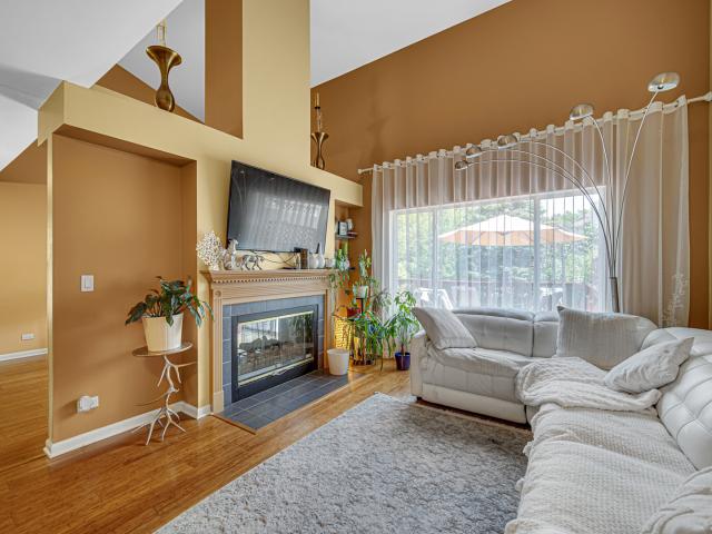 1424 DERBY Lane # 1424