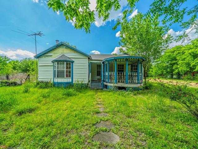 1424 James Dr, Kaufman, TX 75142