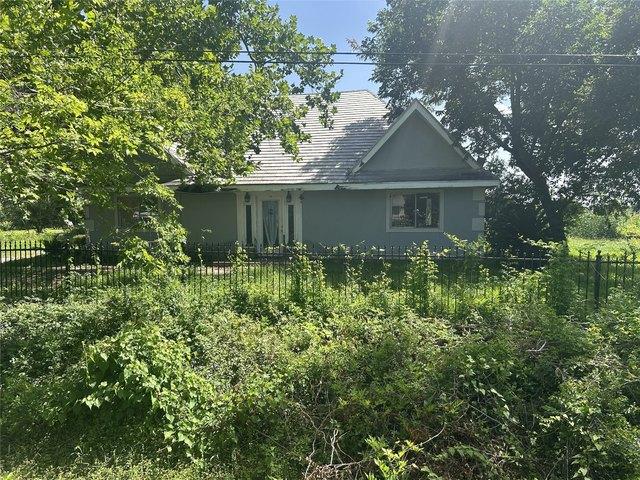 1424 Park Dr, Channelview, TX 77530